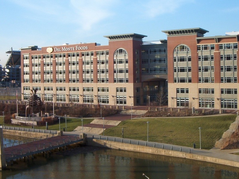 Men We Love: A Q and A with Jonathan Kass - Wardrobe Therapy